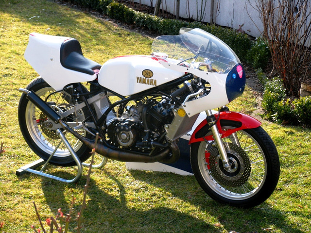 Yamaha TZ 350 F im Neuzustand Augsburg - www.classic-motorrad.de